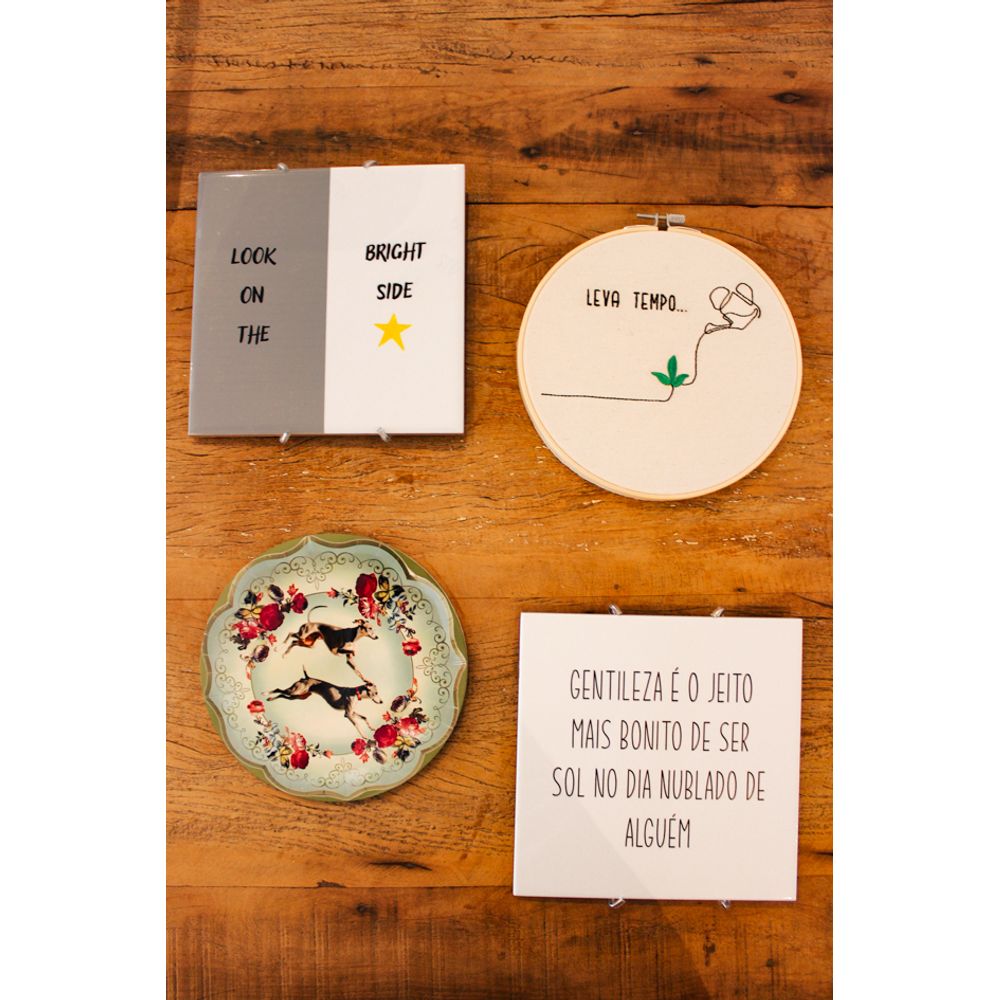 Azulejo Decorativo Redondo Galgos Greghi Design - mimogaleria